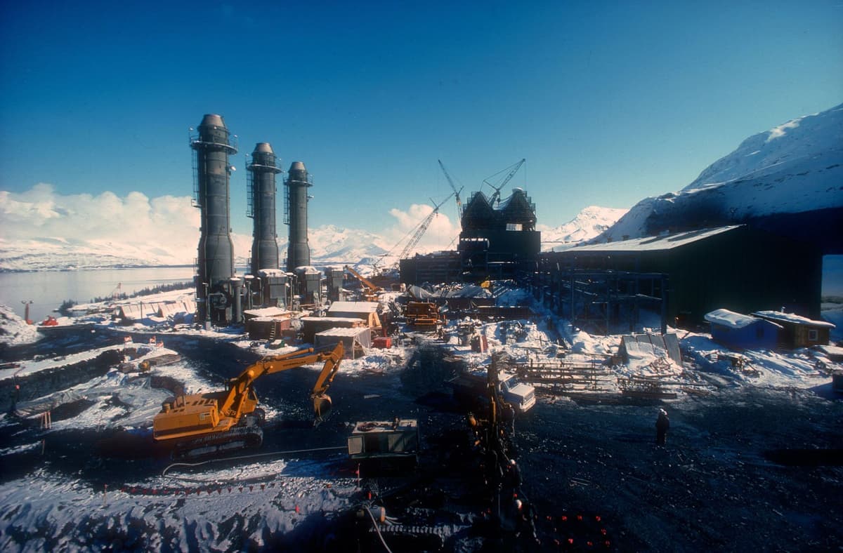 Trans-Alaska Pipeline - World's Largest Pipeline
