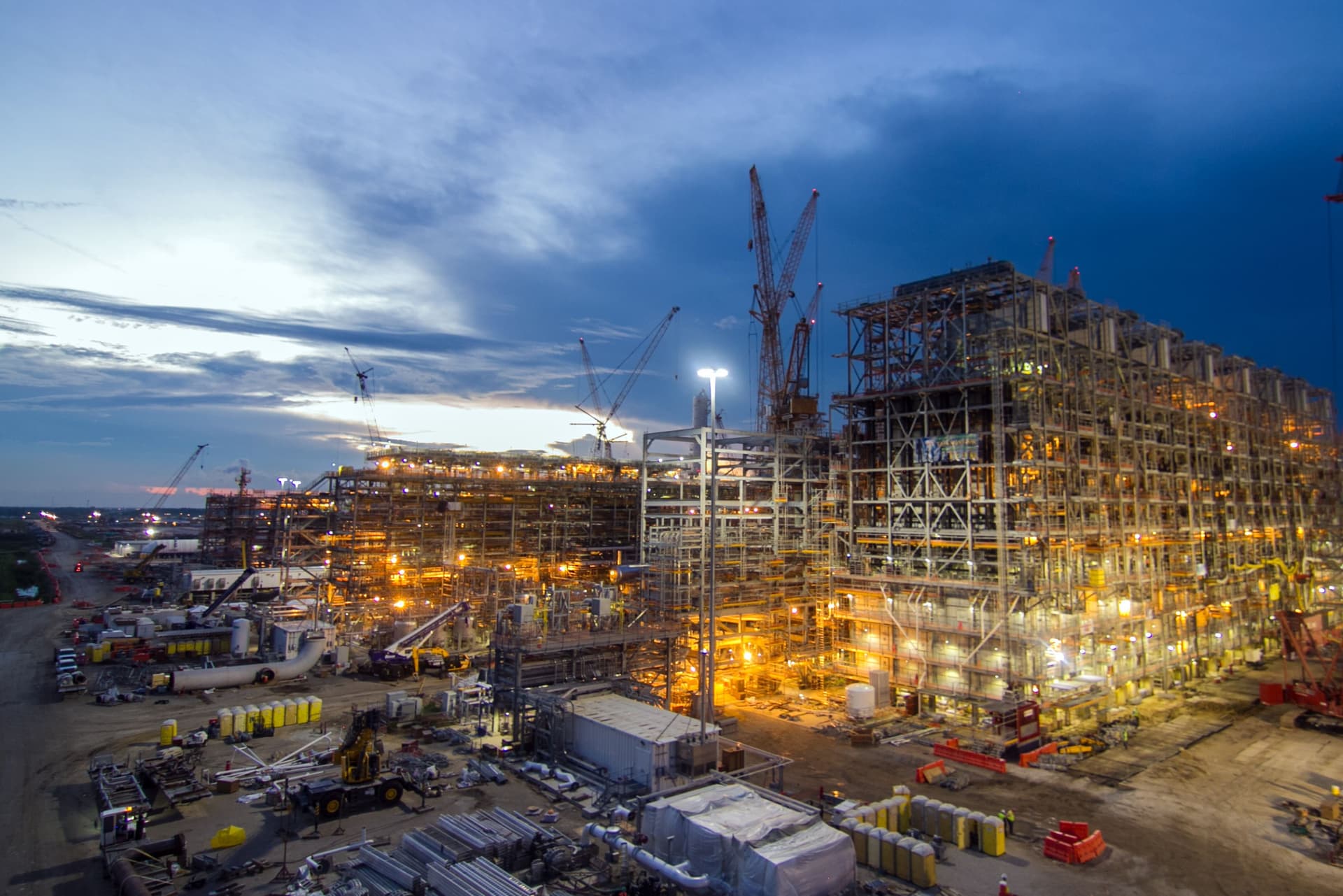 Gulf Coast Petrochemicals Project: Fluor EPC Case Study
