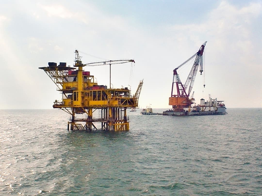 Shell Penguins Floating Production Storage and Offloading - Fluor