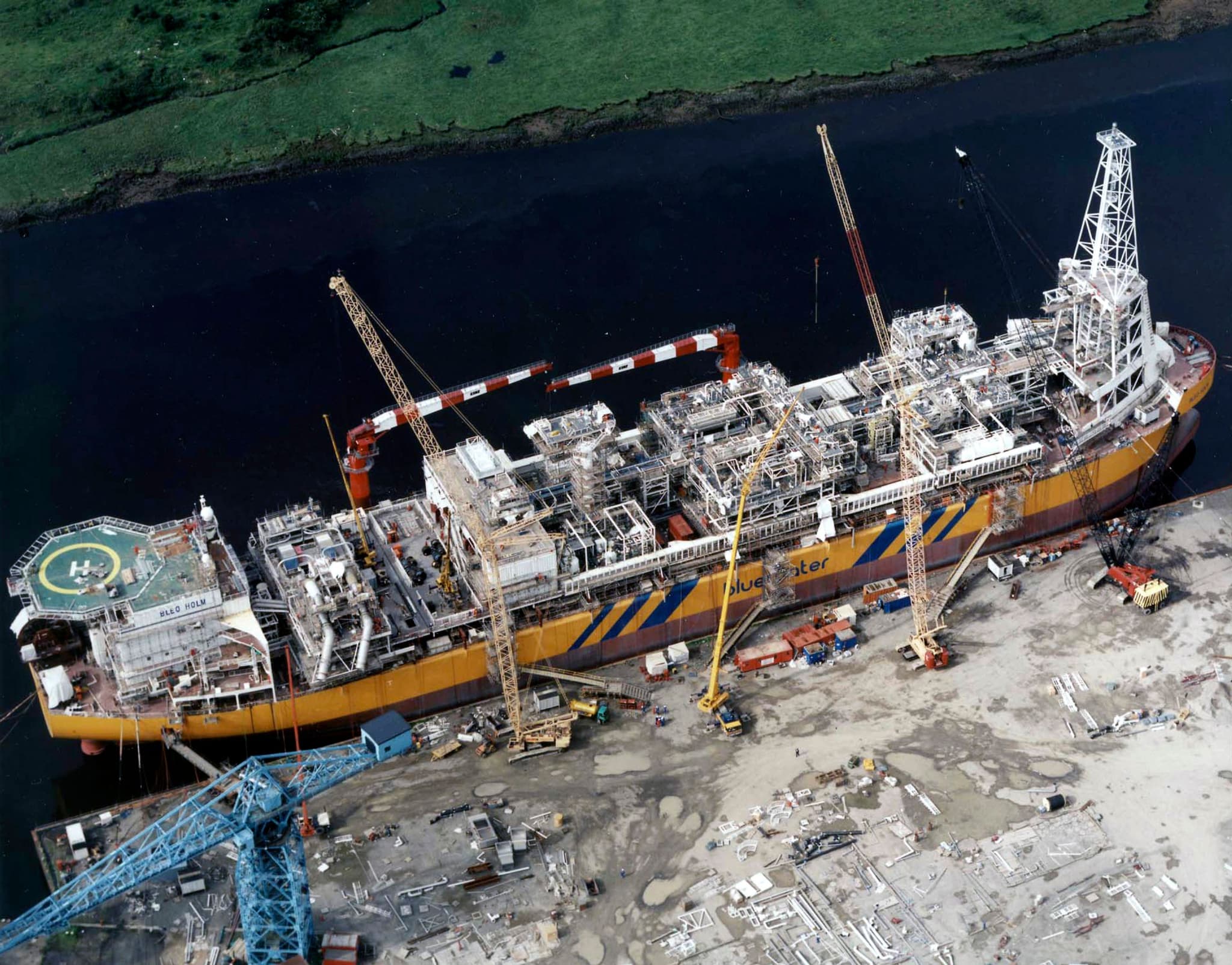 Kizomba A FPSO Deepwater Production Facility: Fluor Project