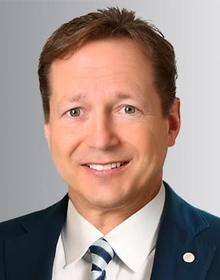 David E. Constable, Biography | Fluor Board Member