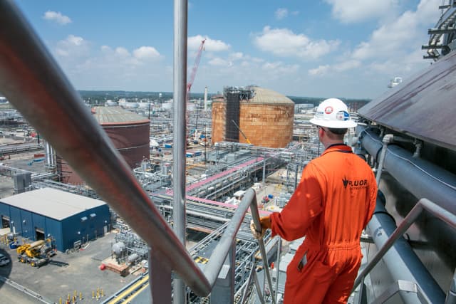 EPC Solutions for Energy and Chemicals | Fluor